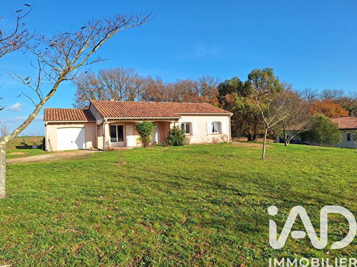 Maison à vendre - Vallesvilles - 4 pièces - 3 chambres