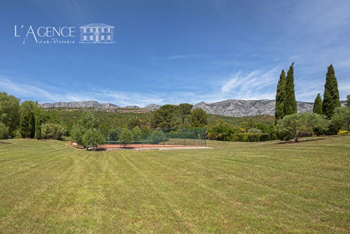 Maison à vendre - Aix-en-Provence, Puyricard, Célony - 8 pièces - 6 chambres