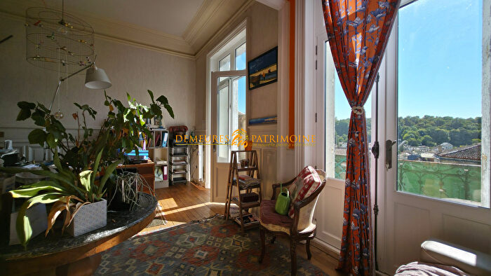 Maison à vendre - Angoulême - 5 pièces - 3 chambres