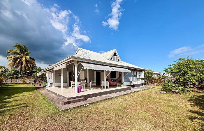 Maison à louer - Petit-Bourg - 5 pièces - 3 chambres