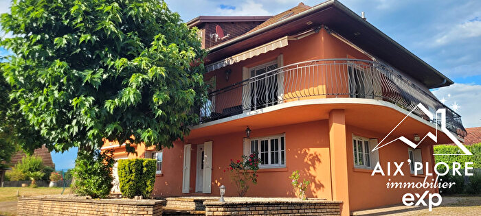 Maison à vendre - Le Pont-de-Beauvoisin - 12 pièces - 8 chambres