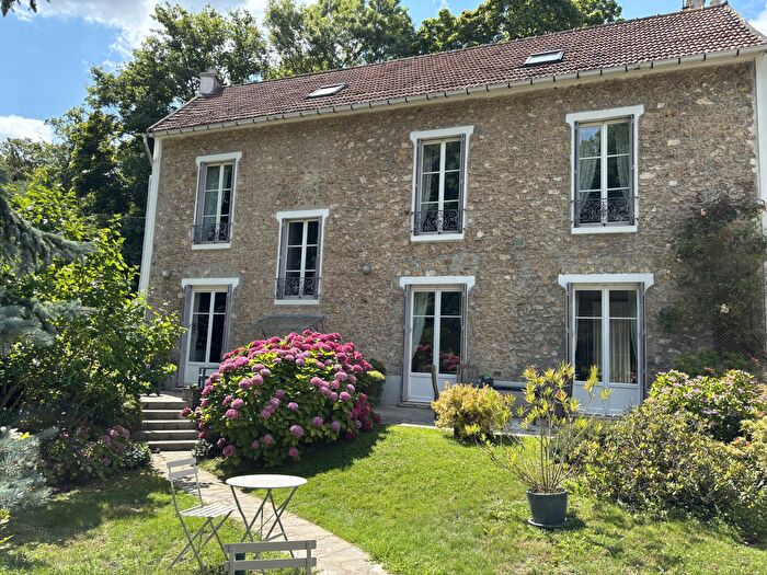 Maison à vendre - Châteaufort - 9 pièces - 5 chambres