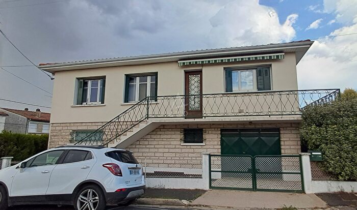Maison 7 pièces à Angoulême, La Madeleine, à vendre