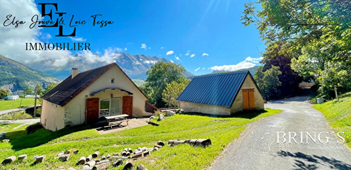 Maison à vendre - Le Dévoluy, Saint-Étienne-en-Dévoluy - 9 pièces - 4 chambres