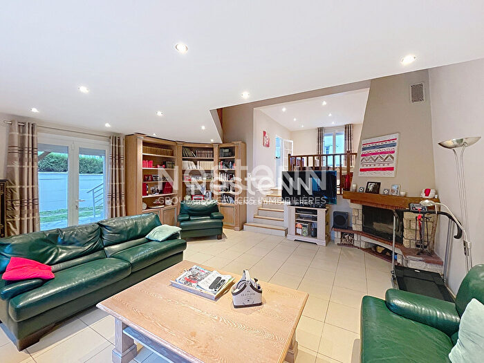 Maison à vendre - Saint-Cyr-lécole, Epi dOr - 5 pièces - 3 chambres