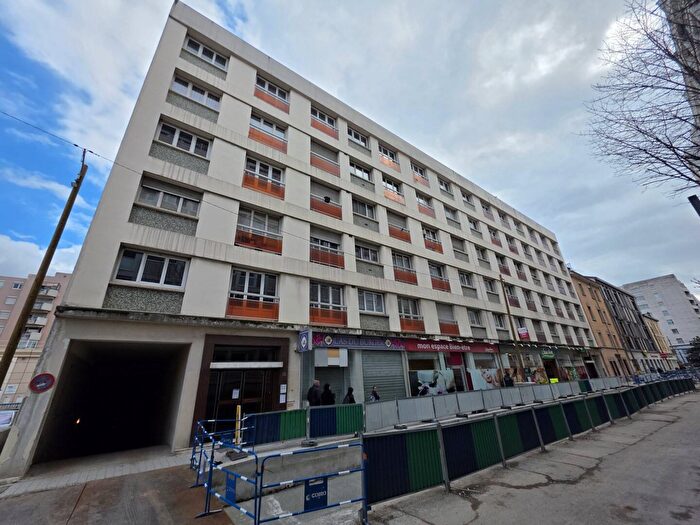 Gratte Ciel, Villeurbanne : Appartement 1 pièce à louer
