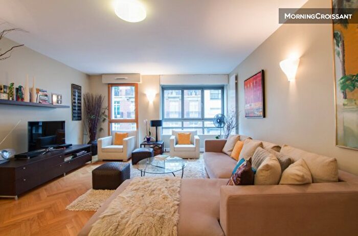 Appartement à louer - Paris e , Muette-Nord, Trocadéro - 3 pièces - 2 chambres