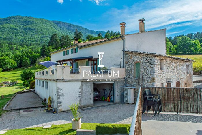 Maison 8 pièces à vendre - Noyers-sur-Jabron