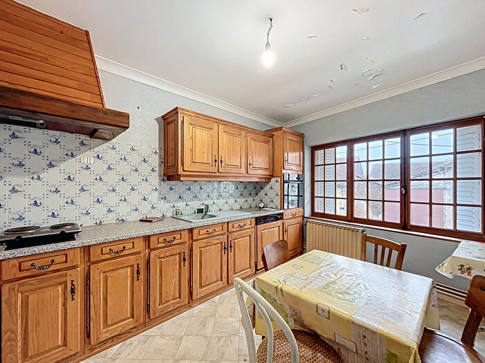 Maison à vendre - Ourches-sur-Meuse - 8 pièces - 3 chambres