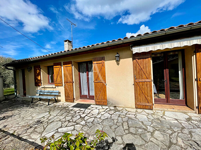 Maison à vendre - LIsle-Jourdain - 7 pièces - 5 chambres