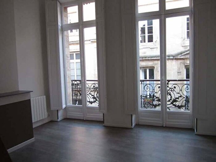 Centre ville, Bordeaux - Appartement 1 pièce à louer