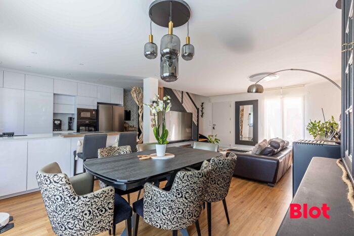 Maison 4 pièces à Treffendel, à vendre