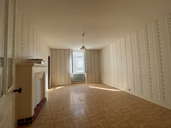 Maison à vendre - Saint-Gervais-les-Trois-Clochers - 4 pièces - 2 chambres