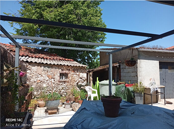 Maison 6 pièces à vendre à Aiguefonde