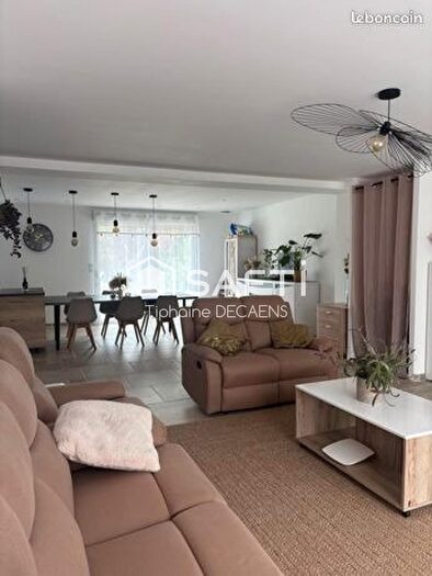 Tavant - Maison 8 pièces à vendre
