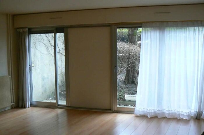 Appartement 1 pièce à louer - Montreuil, Signac, Mûrs à Pêches