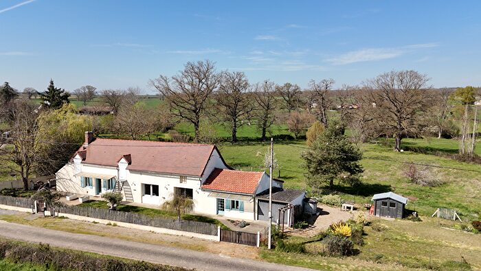 Maison à vendre - Deneuille-lès-Chantelle - 6 pièces - 3 chambres
