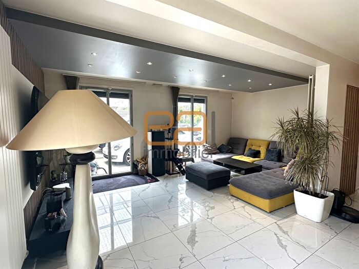 Limeil-Brévannes, Anatole France, Piard, Curie : Maison 12 pièces à vendre