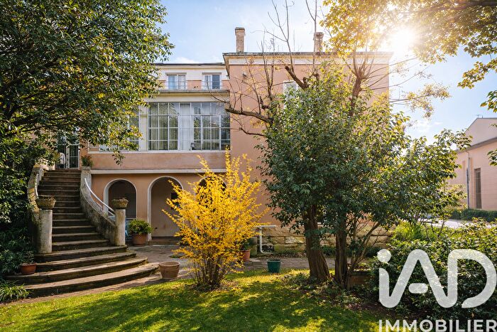 Maison 12 pièces à vendre à Vaison-la-Romaine