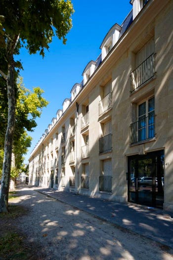 Appartement 4 pièces à louer à Chantiers, Versailles