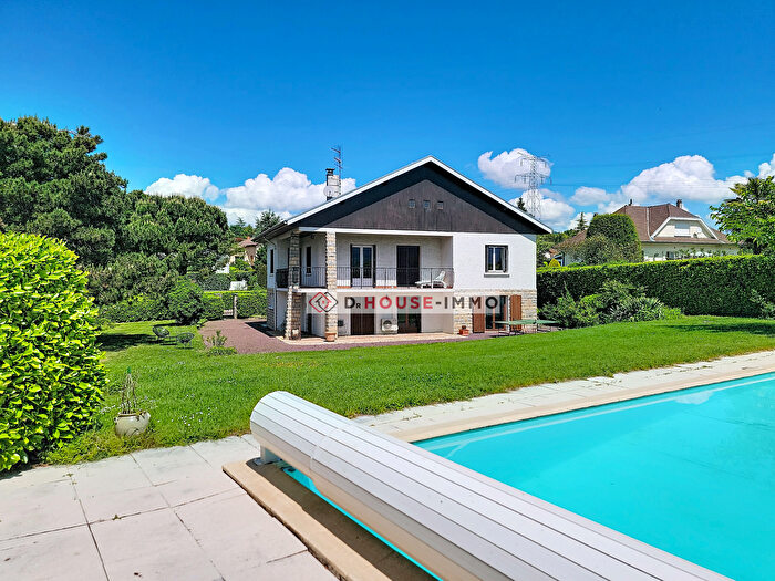 Maison 6 pièces à Moirans, à vendre