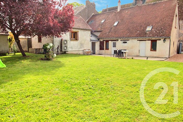 Maison à vendre - Saint-Jean-Froidmentel - 7 pièces - 6 chambres