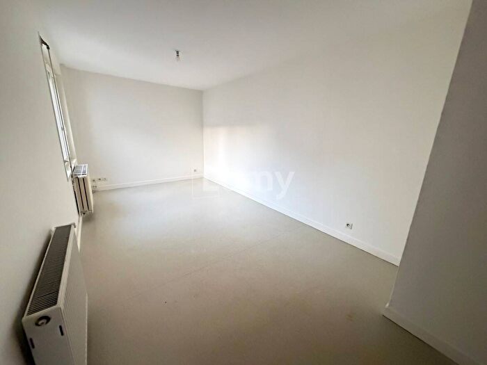 Appartement à louer - centre Ville-La Chartonnière-La Barre, Villefranche-sur-Saône - 2 pièces