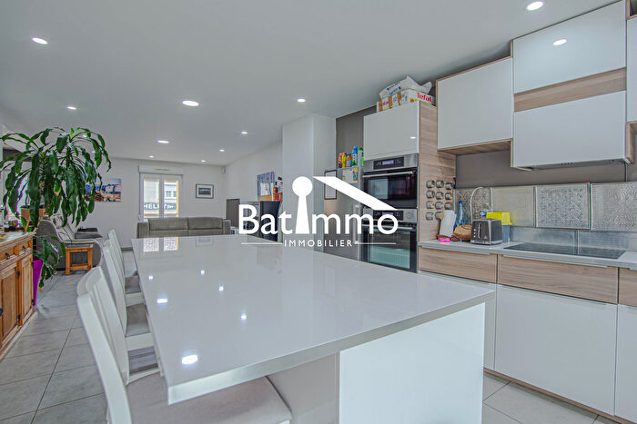 Appartement à vendre - Corny-sur-Moselle - 5 pièces - 3 chambres