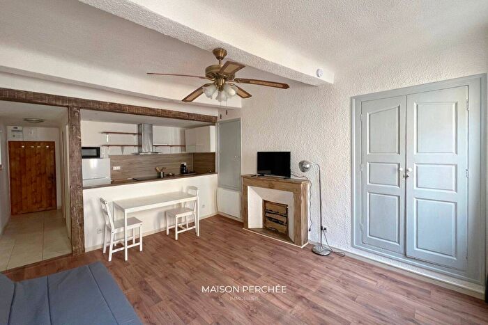 Appartement à louer - Centre Ancien, Draguignan - 1 pièce