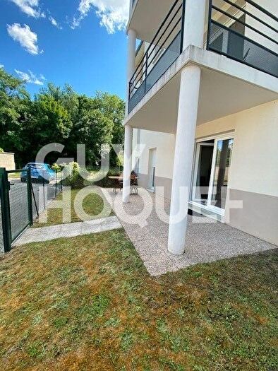 Appartement 2 pièces à Saint-Julien-les-Villas, à louer
