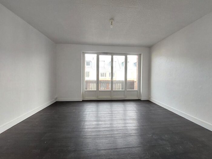 Appartement à louer - Elbeuf, Blin et Blin - 3 pièces - 2 chambres