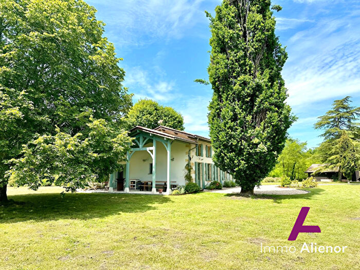 Maison à vendre - Hostens - 6 pièces - 5 chambres