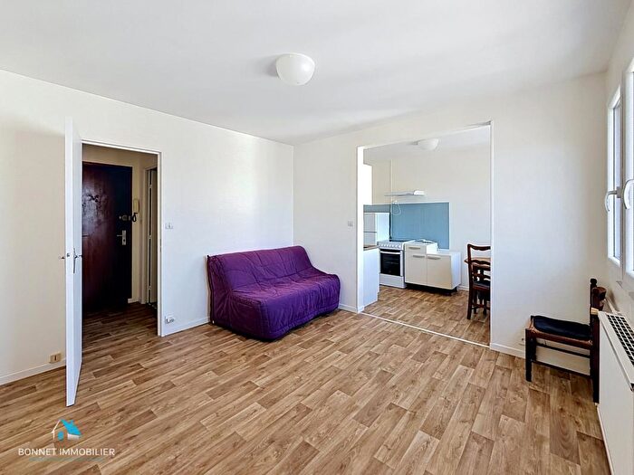 Clermont-Ferrand, Oradou : Appartement 1 pièce à louer