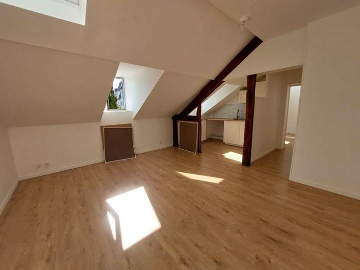 Mesliers Mont Duve, Elbeuf - Appartement 2 pièces à louer