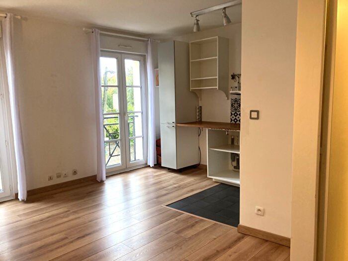 Appartement 1 pièce à louer à Fontainebleau, France, Joffre