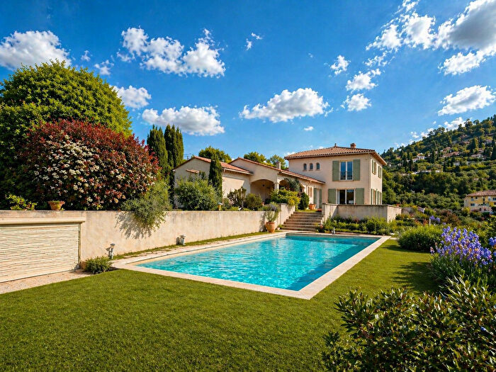 Grasse, Magagnosc, Saint-Mathieu : Maison 6 pièces à vendre