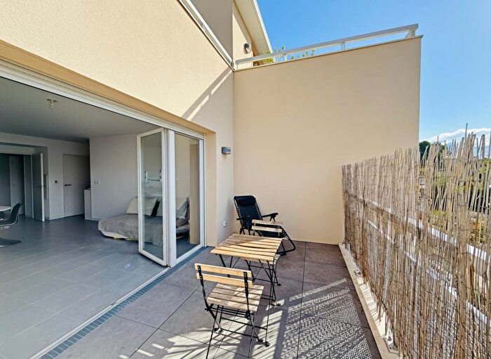 Appartement à vendre - Rousset - 3 pièces - 2 chambres