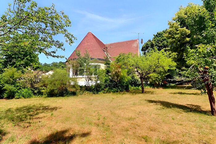 Maison à vendre - Verneuil-en-Halatte - 6 pièces - 4 chambres