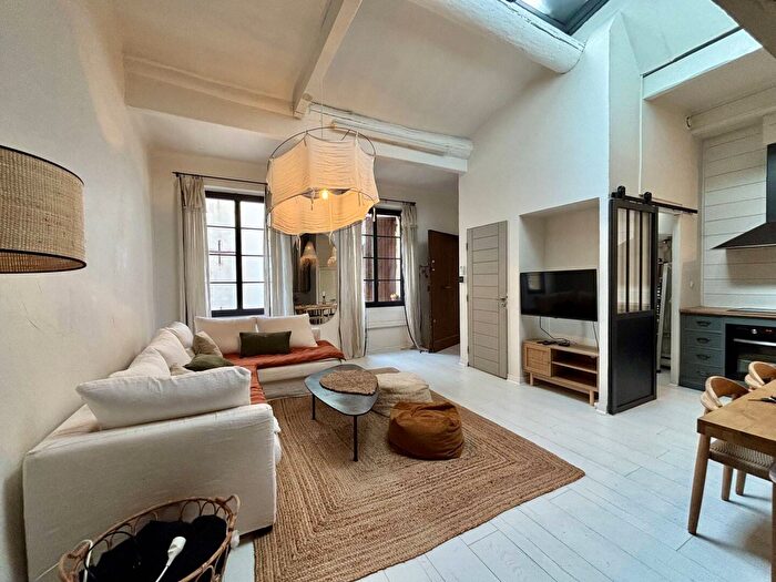 Appartement à louer - Opéra, Marseille er arrondissement - 2 pièces - 1 chambre