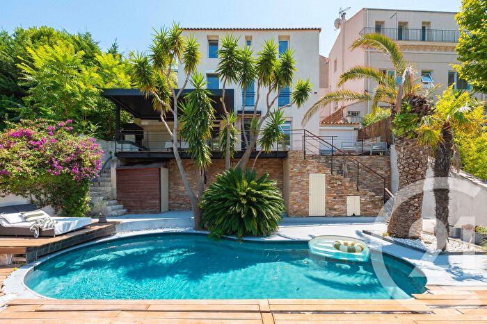 Maison à vendre - Marseille e , Bompard - 5 pièces - 4 chambres