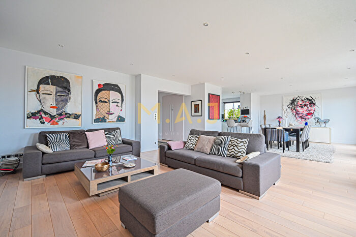 Appartement à vendre - Le Perreux-sur-Marne, Pont de Bry - 5 pièces - 4 chambres