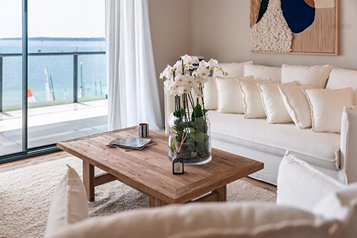 Appartement à vendre - Cannes, Pointe Croisette - 3 pièces - 2 chambres