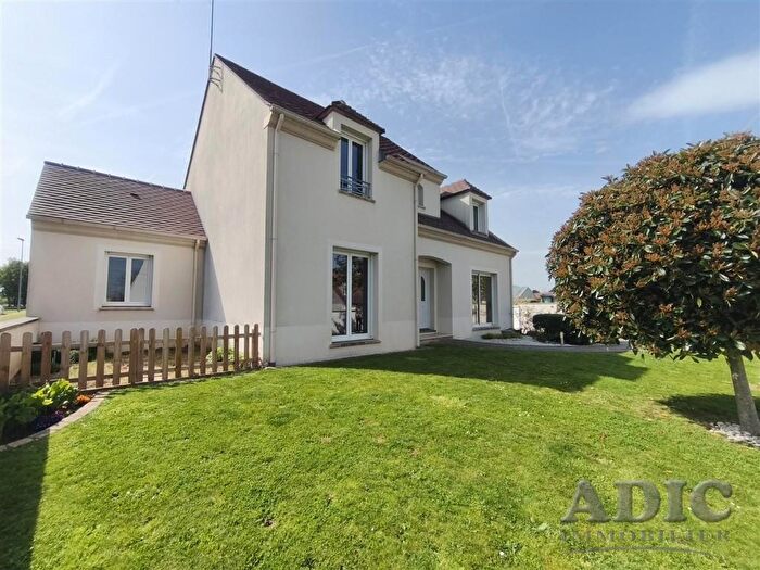 Maison 6 pièces à Moussy-le-Neuf, à vendre