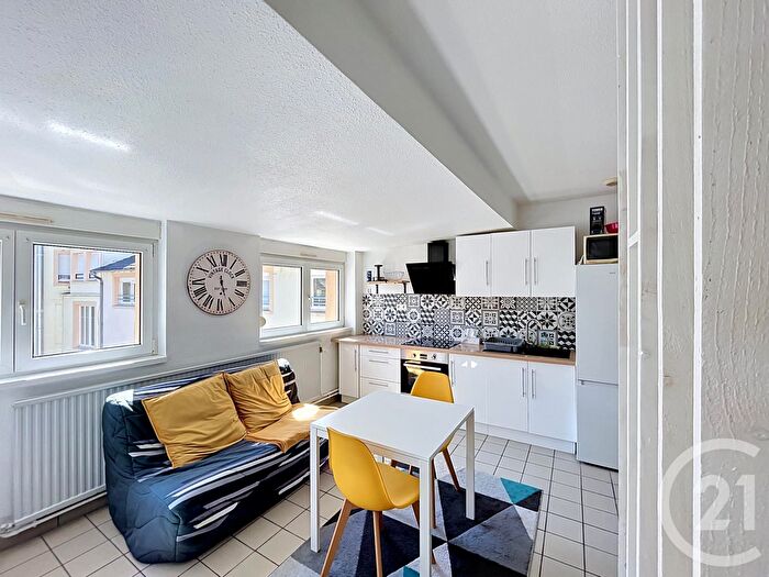 Maisons à vendre et appartements à louer - 3