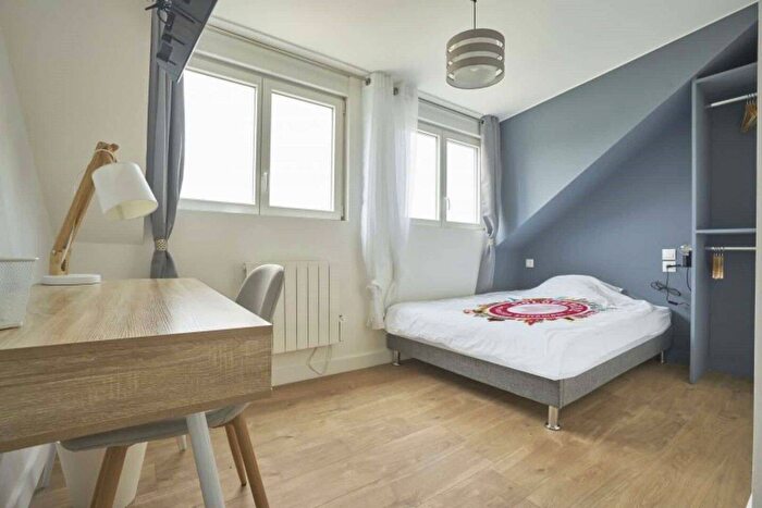 Appartement à louer - Berckem-Kleber-Saint Charles, La Madeleine - 1 pièce