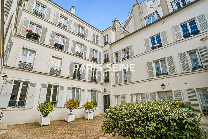 Paris 7ème, Breteuil : Appartement 3 pièces à vendre