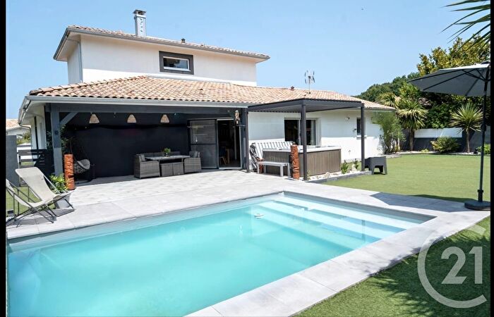 Maison à vendre - Biganos - 7 pièces - 5 chambres