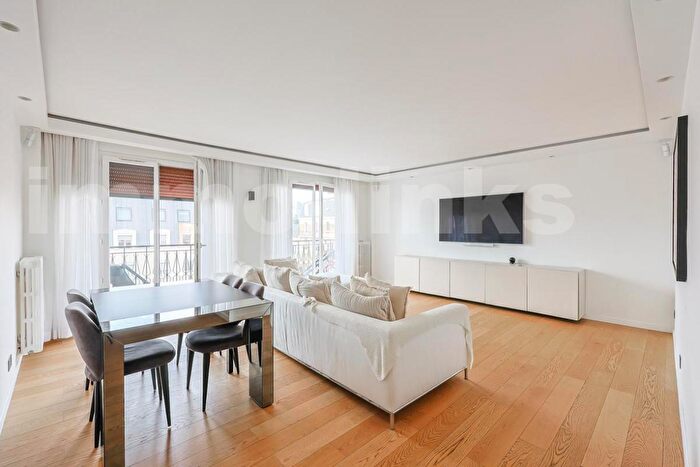 Appartement à vendre - Charenton-le-Pont, Centre ancien - 3 pièces - 2 chambres