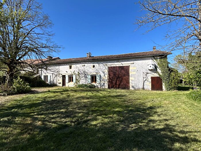 Maison à vendre - Sauzé-Vaussais - 7 pièces - 4 chambres