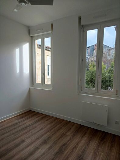Appartement à louer - Jardin Public, Bordeaux - 2 pièces - 1 chambre
